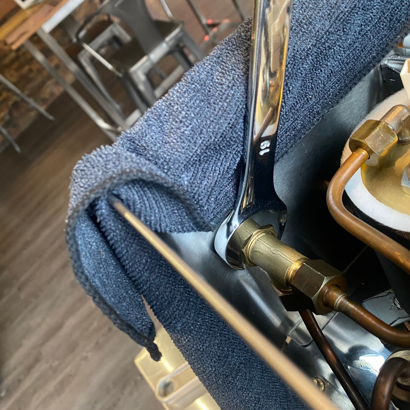 ECM Casa: Tightening the Steam Valve Assembly