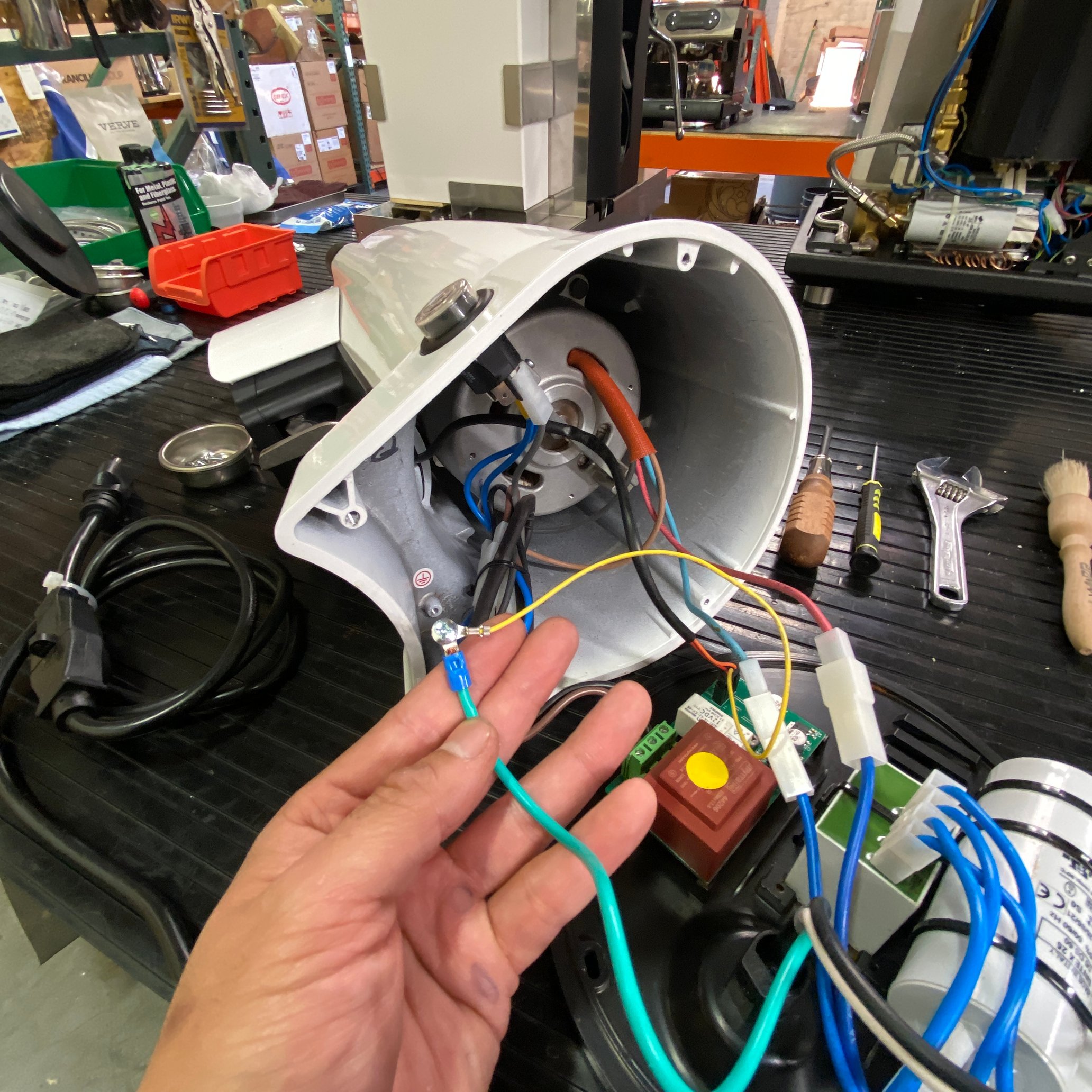 Eureka Helios 80: Replacing Power Cable
