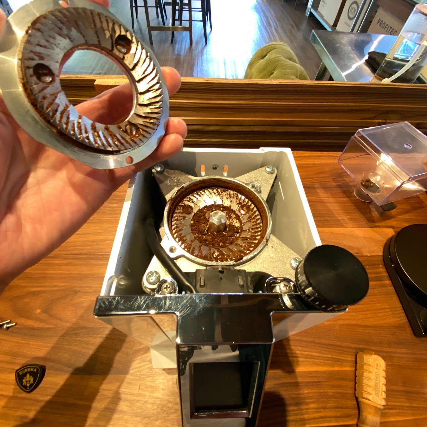Eureka Mignon Oro XL: Unjamming the Burrs