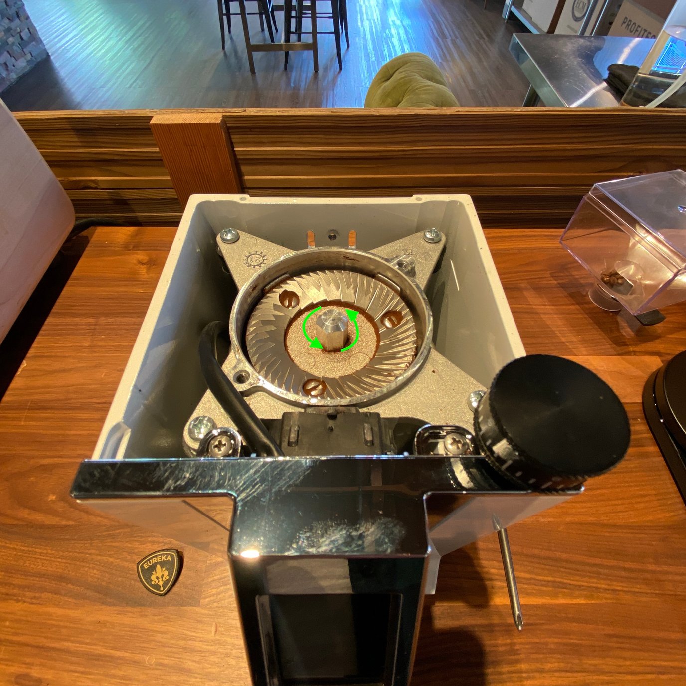 Eureka Mignon Oro XL: Unjamming the Burrs