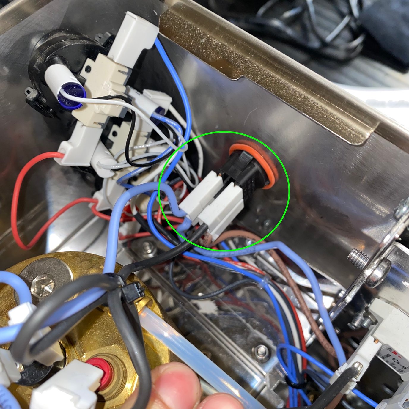 Lelit Victoria: Replacing the Power Switch