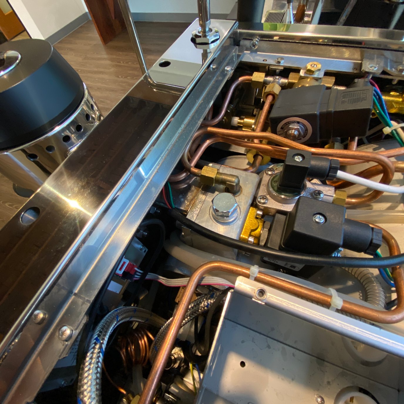 Rocket R Nine One: Removing the Top Panel